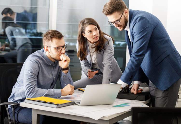 Why You Need Detailed Background Checks on Executives