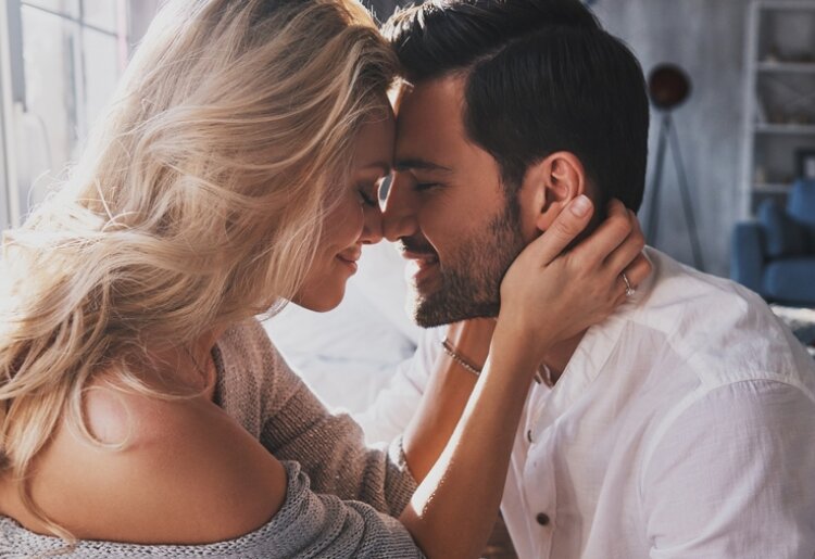Decoding the Five Love Languages: How to Deepen the Connection in Relationships