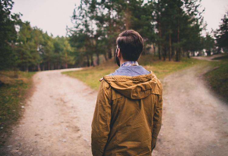 10 Signs You Are on the Wrong Path in Life