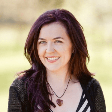 Amber Carlson | Top10.com