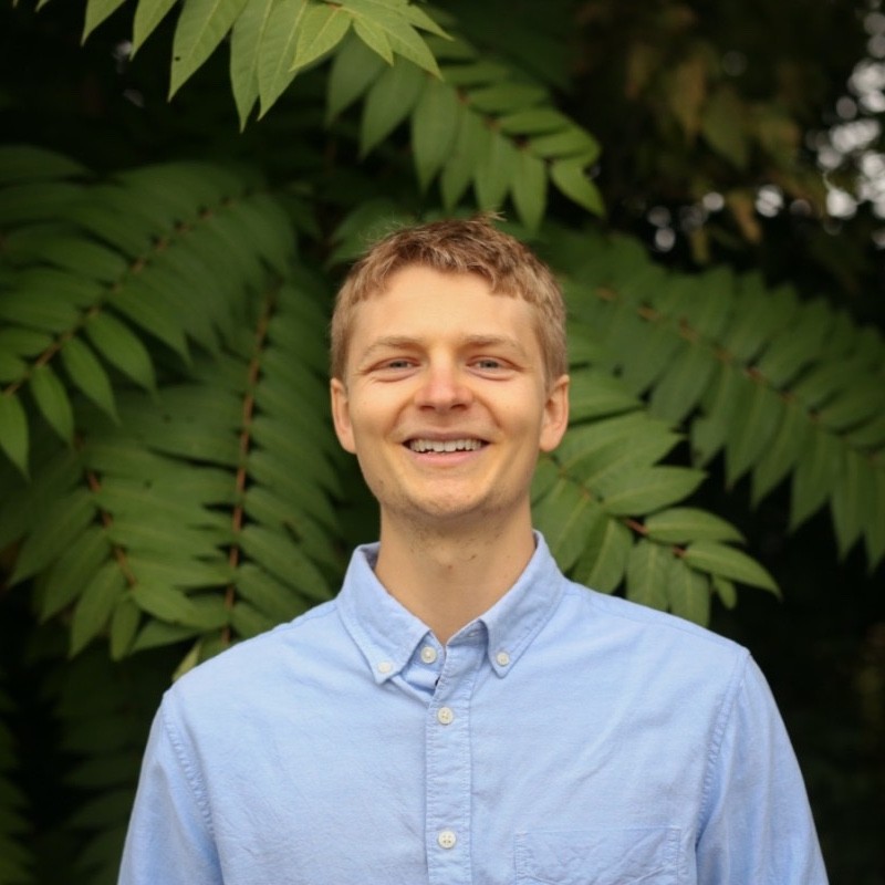 Jonathan Isbill | Top10.com